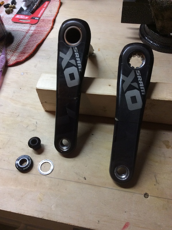 SRAM X01 Carbon DH cranks, 165mm, GXP For Sale