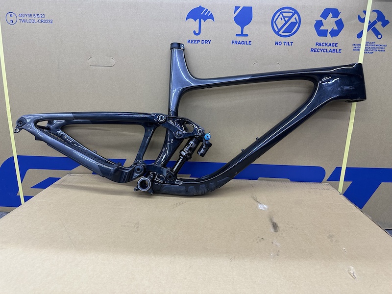 2021 Giant Trance X Advanced Frameset XL For Sale