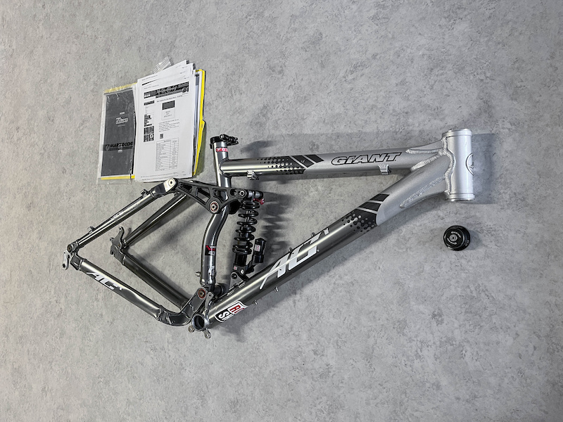 02 Giant AC1 152mm Travel For Sale