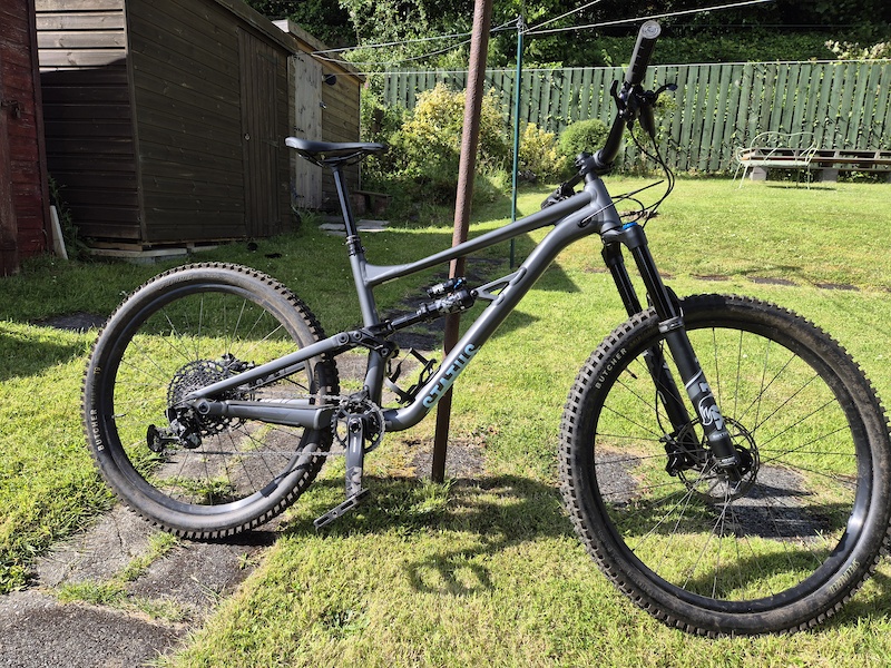 2022 Specialized Status 160 - S4 (L) For Sale