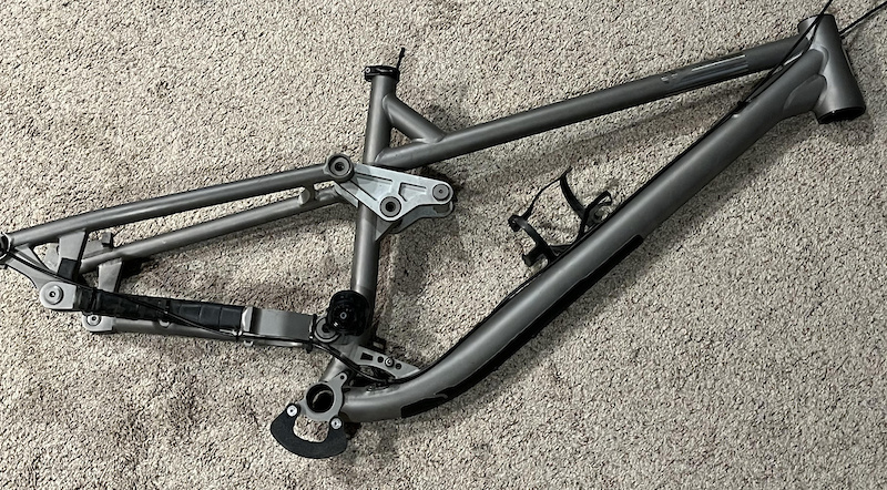 2023 Custom Titanium High Pivot w/ Kavenz VHP16 Kinematics For Sale