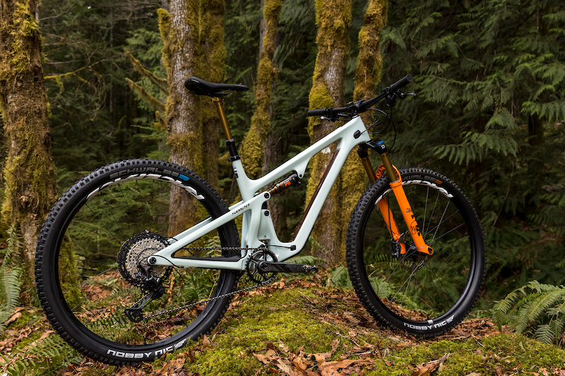 2024 Yeti SB120 TURQ Carbon - Size Large For Sale