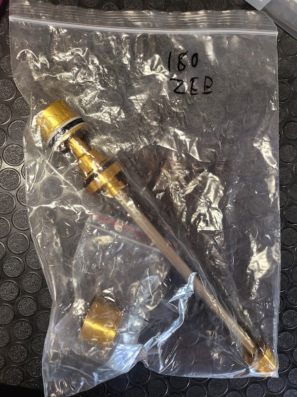 2023 Debonair+ Buttercup Air Spring 180mm Zeb For Sale