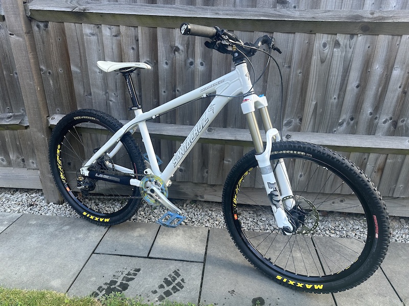 Santa Cruz Chameleon Medium Build (2011 Frame) For Sale