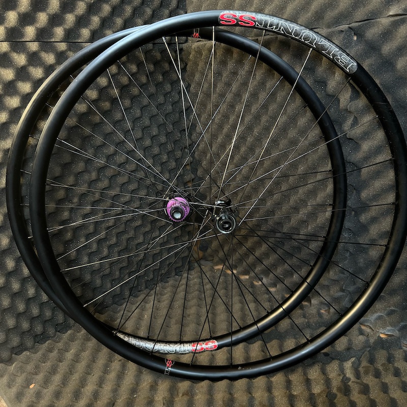 2025 Blunt SS XC rims w/ Sun Ringle Super Bubba Boost hubs For Sale