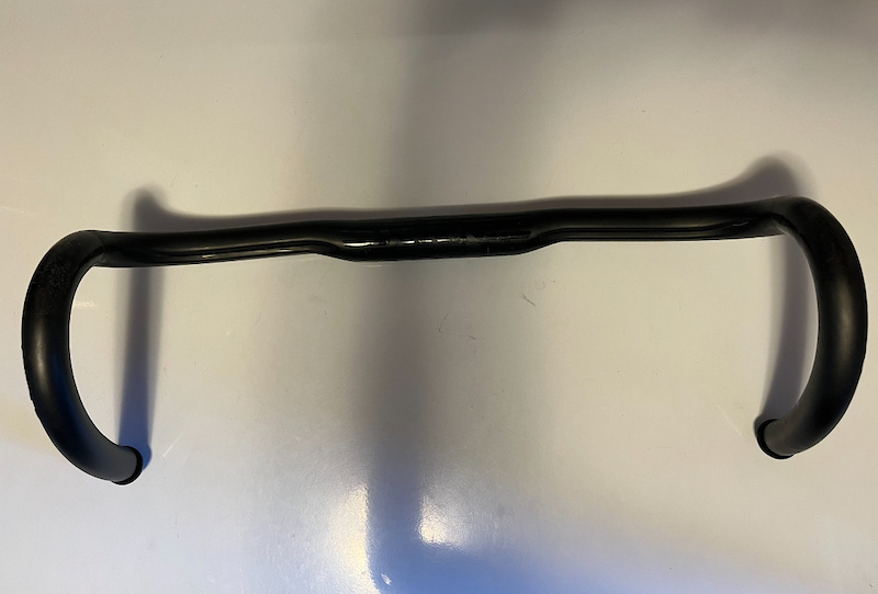 2022 Enve Compact Carbon Fiber Drop Handlebars 44cm 31.8mm For Sale