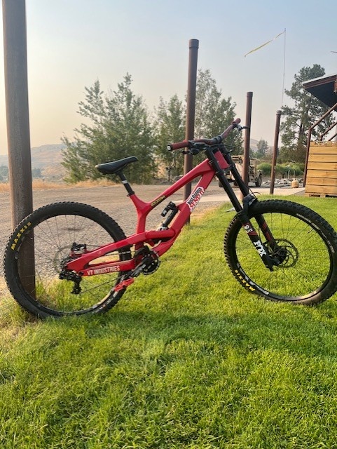 2019 YT Tues Pro M For Sale