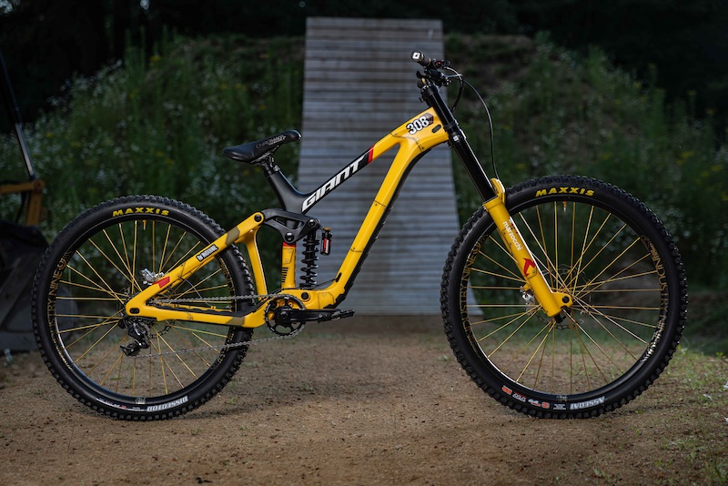 Reece Wallace's Custom Excavator Themed Giant Glory - Pinkbike