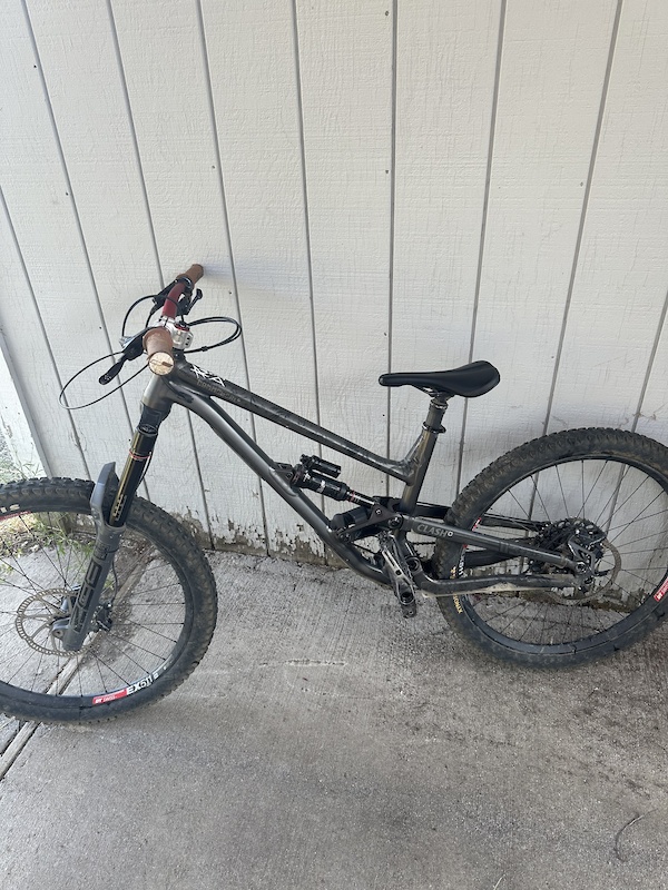 2023 Commencal Clash Slopeduro custom build For Sale