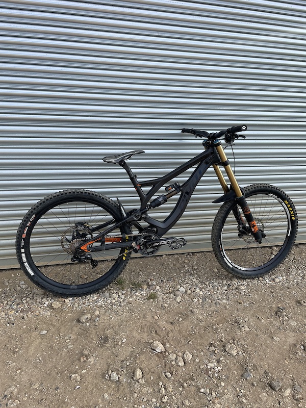 2017 Pivot Phoenix 27.5 For Sale