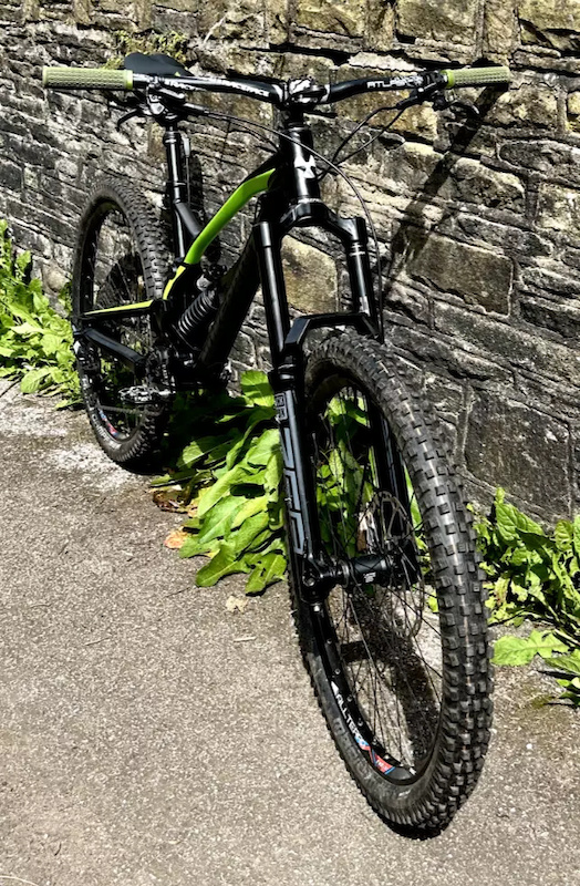 Nukeproof Pulse base trail bike For Sale