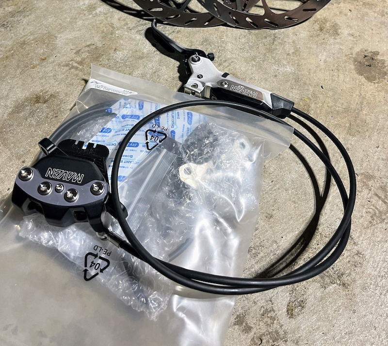 2024 New SRAM Maven Ultimate Set + 200mm HS2 Rotors For Sale