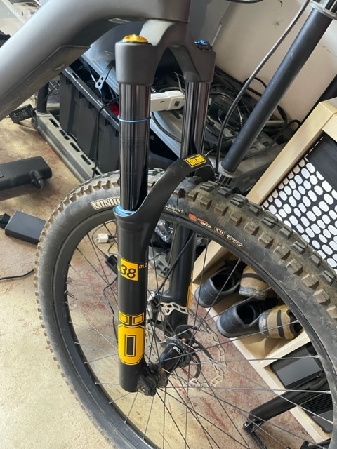 2023 Ohlins RFX 38 m.2 44 offset 160mm For Sale