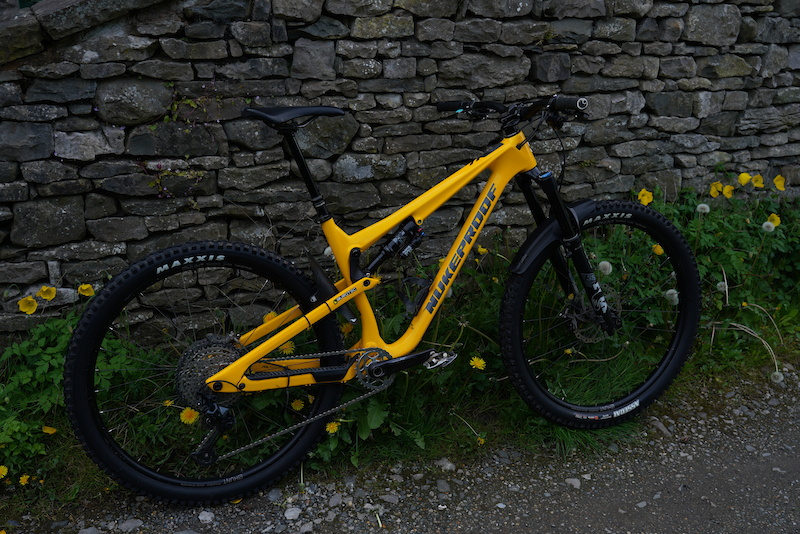 2022 Nukeproof Reactor 290- Large -Upgraded - Excellent For Sale