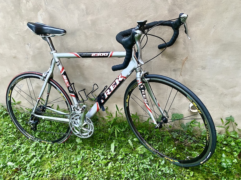 2005 Trek 2300 Road Bike Aluminum, Size 58, Ultegra For Sale