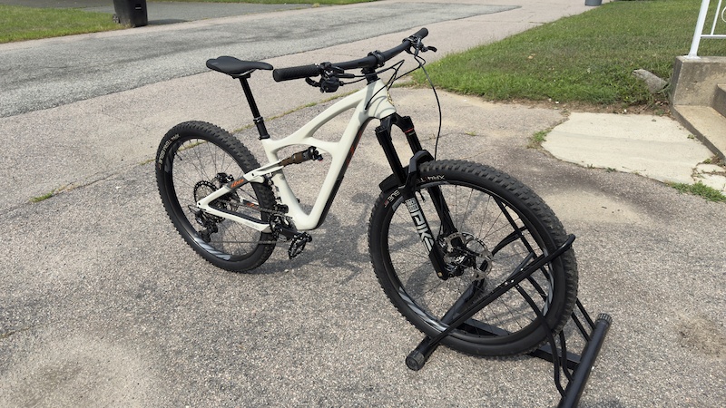 2023 Ibis Mojo 4 Shimano XT build, RF Crank-Chain ring For Sale