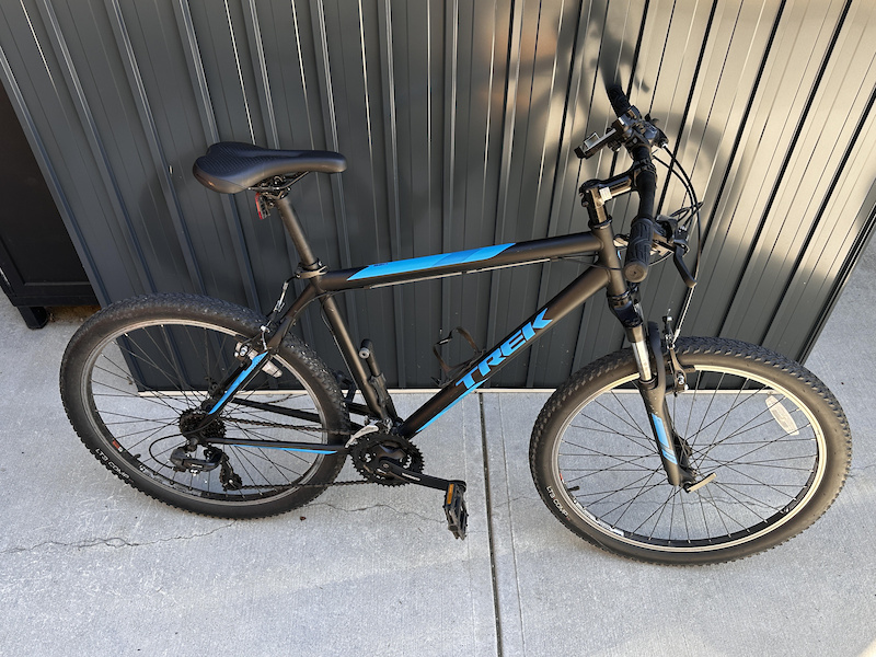 Trek 820 Mountain Bike For Sale