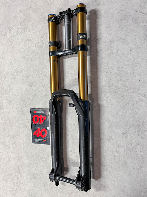 2013 Straight 1 1/8" Fox 40 RC2 200mm travel *KASHIMA For Sale