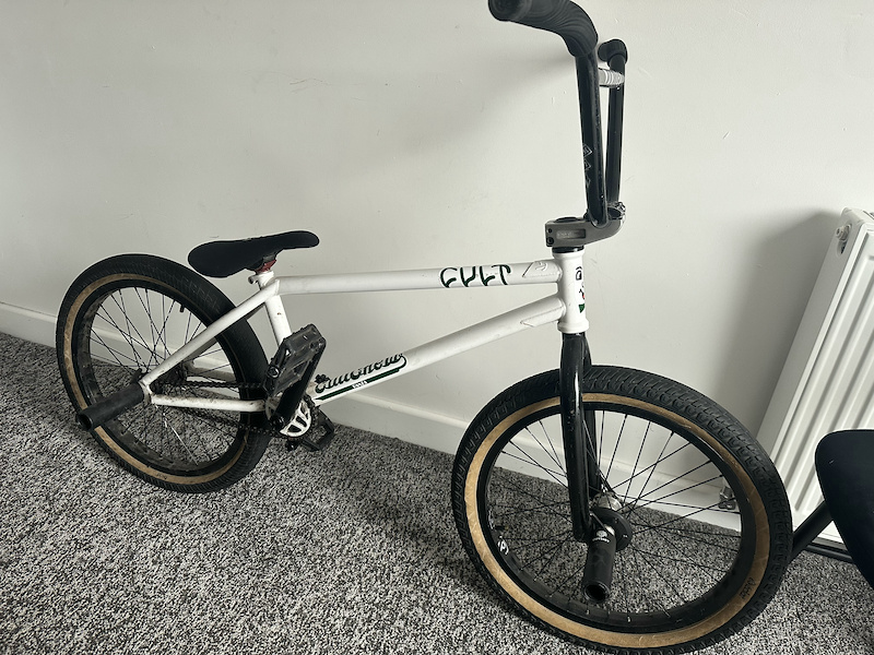 2021 Cult Panza frame Complete Bike 20.5 For Sale