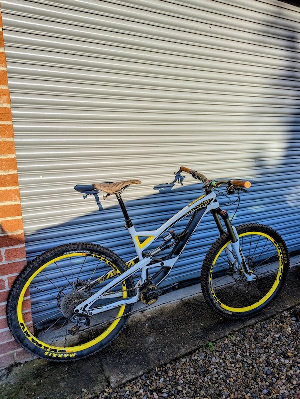 2015 YT Capra CF Pro Medium 27.5 For Sale