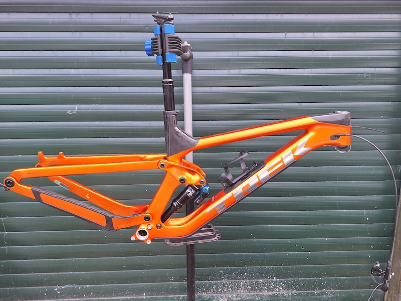 2021 Slash Gen5 Frame size M/L with light use For Sale