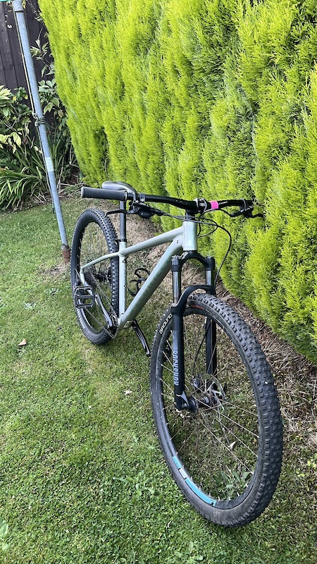 2021 Specalized rockhopper Medium Frame For Sale