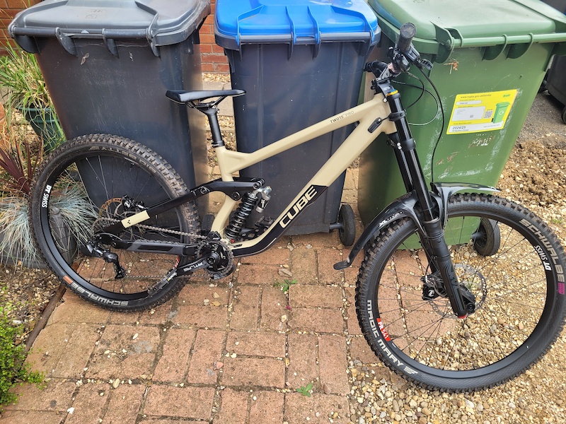 2022 Cube two15 pro dh bike xl For Sale