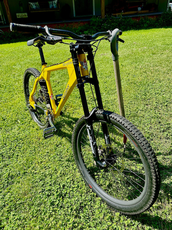 2009 Banshee Morphine - Frame Size: Large For Sale