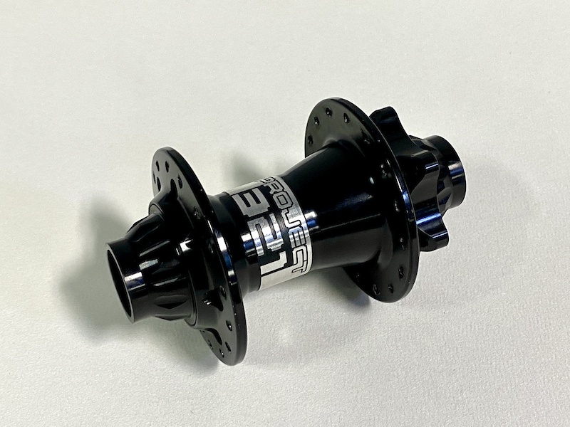 Project 321 Front hub 20x110 32h For Sale