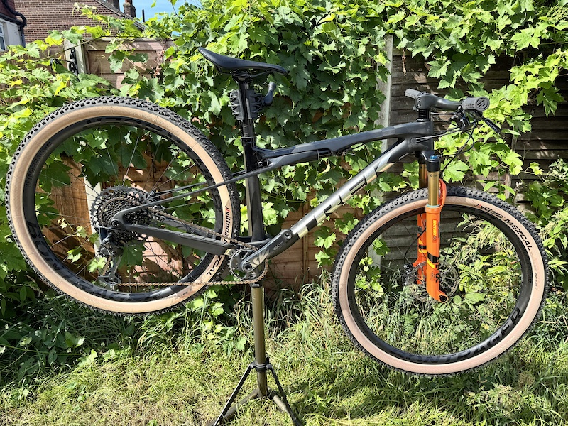 2022 Trek Supercaliber 9.8 For Sale