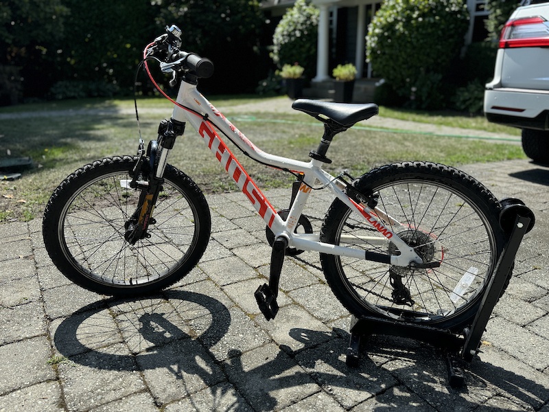 2020 Ghost brand Size 20cm “2” For Sale