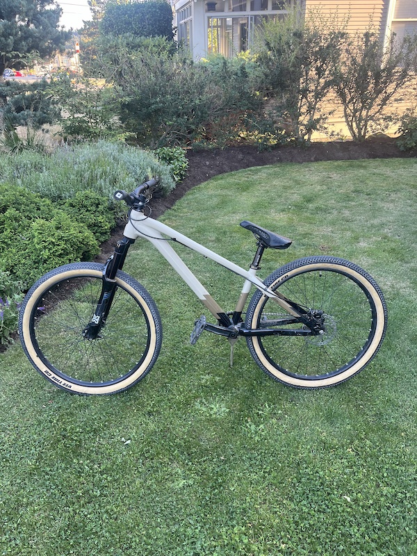 2021 Dialed Polygon Trid with some custom parts For Sale