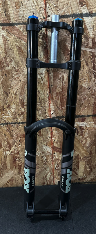 2024 FOX 40 29er BRAND NEW For Sale