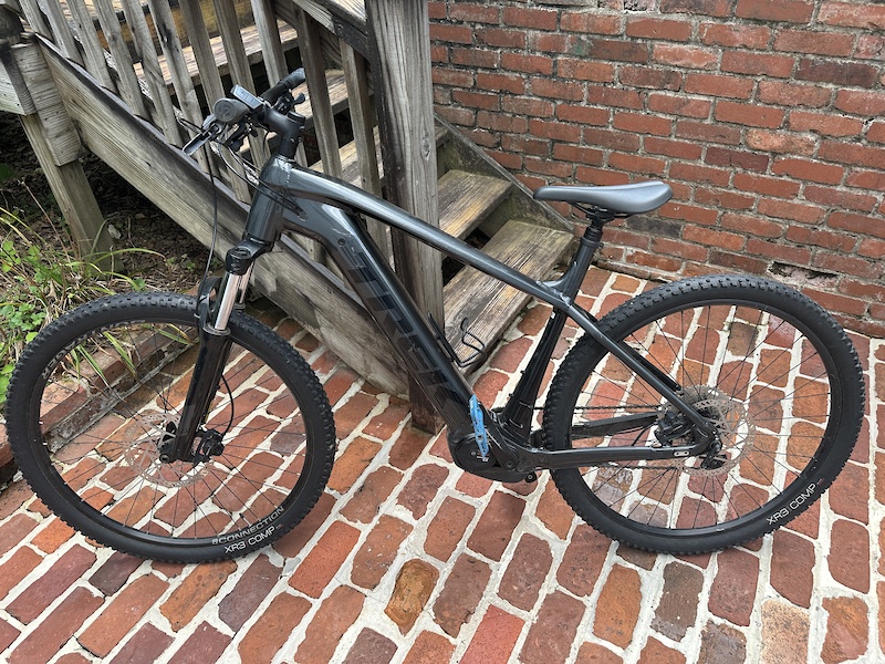 2021 Large Trek Powerfly 4 Gen 3 (126 miles on odometer) For Sale