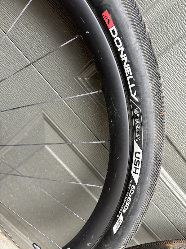 2022 Hunt 650B Adventure Carbon wheels For Sale