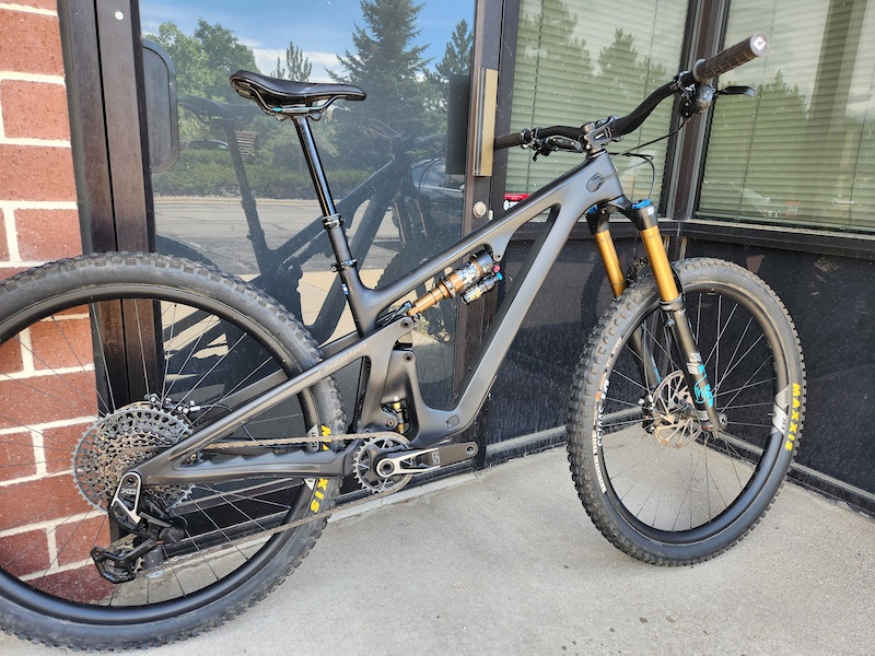 2024 Yeti SB140 Lunchride T3 with carbon wheels For Sale