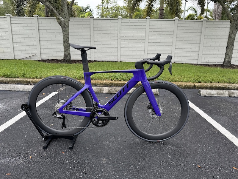 2025 SCOTT FOIL RC 10 49cm XS Ultegra Di2 Syncros For Sale 2025 SCOTT FOIL RC 10 49cm XS Ultegra Di2 Syncros For Sale