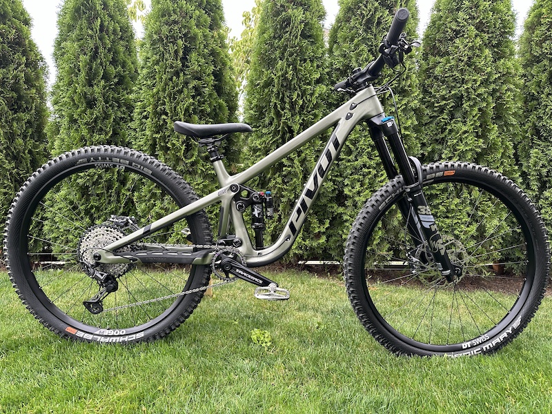 2024 Pivot Firebird Ride SLX/XT - Size Small For Sale