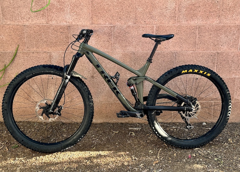 2019 Trek 29+ Full Stache Large Mountain Bike For Sale