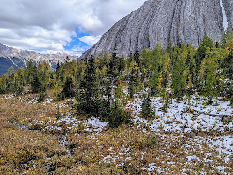 The Turret Route Hiking Trail - Canmore, Alberta