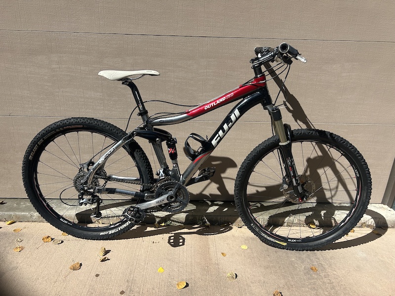 2008 Fuji Outland RC Bike, Small For Sale