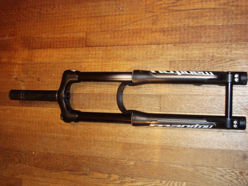 Manitou travis TPC+ Black For Sale