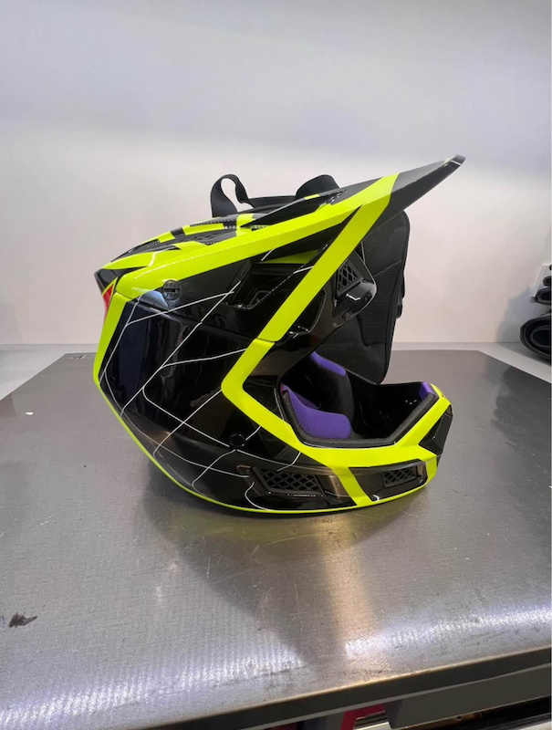 2023 Fox RPC Rampage Pro Carbon helmet large For Sale