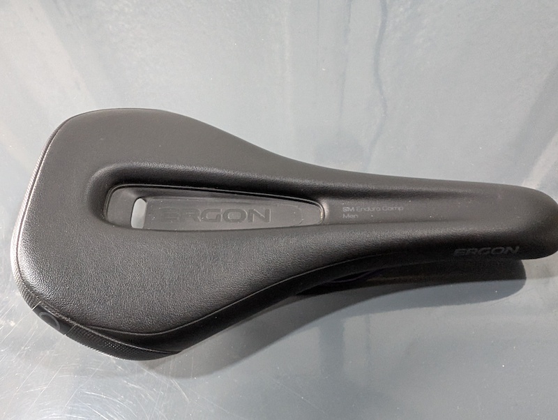Ergon sm Enduro comp M/L oil slick For Sale