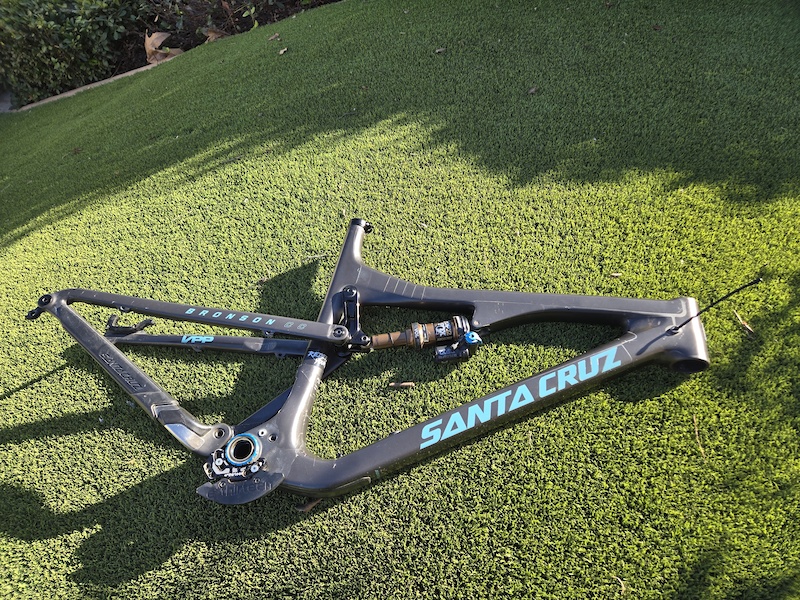 2017 Santa Cruz Bronson v2 CC Frame For Sale