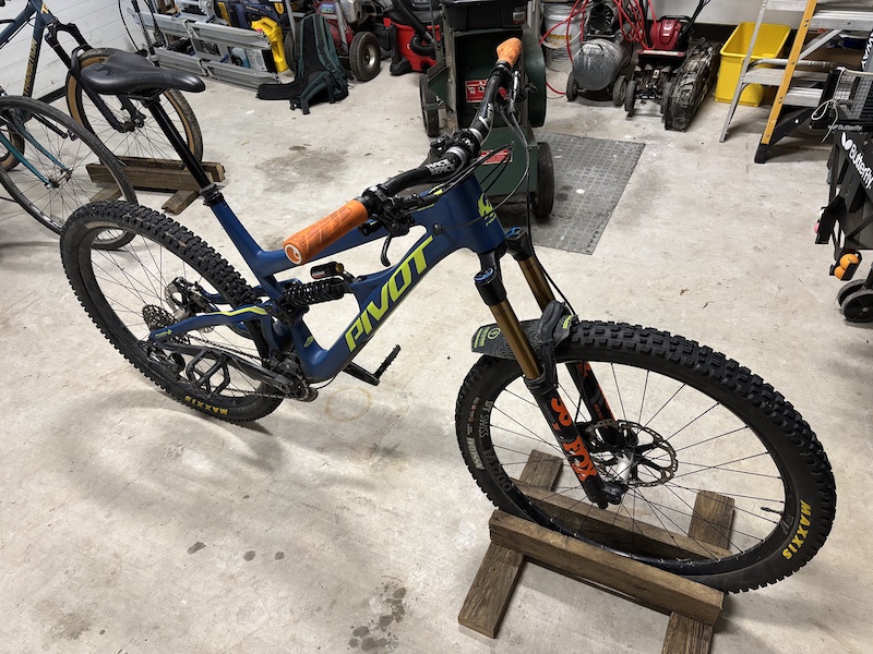 2019 Pivot Firebird XL For Sale