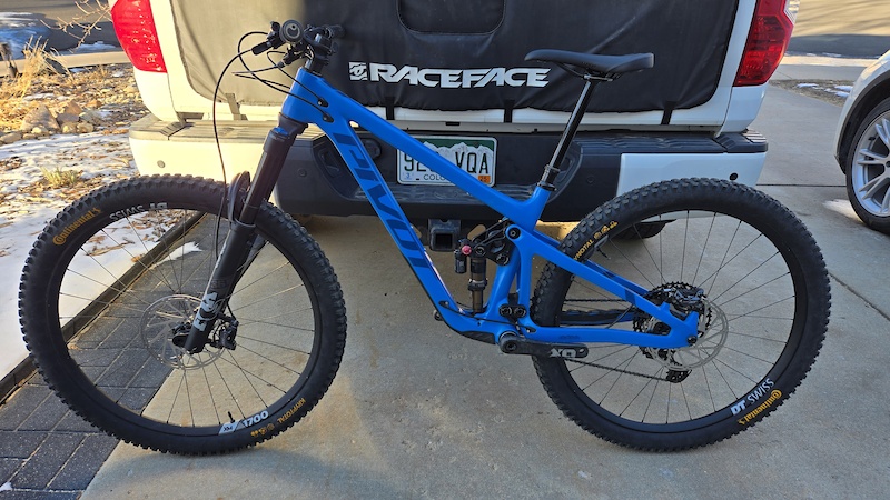 2021 Pivot Switchblade For Sale