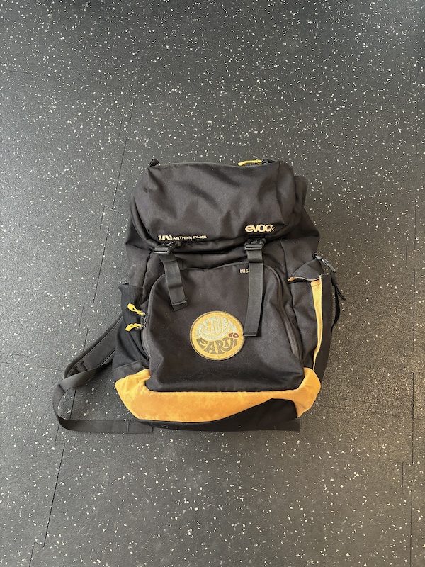 2020 Evoc backpack *limited edition* For Sale