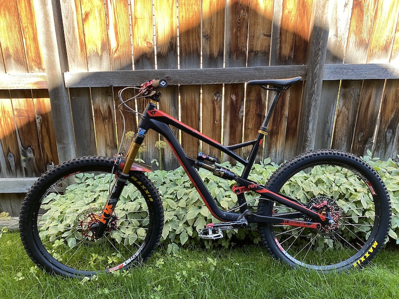 2018 Custom YT Jeffsy AL with Upgrades + Tools For Sale