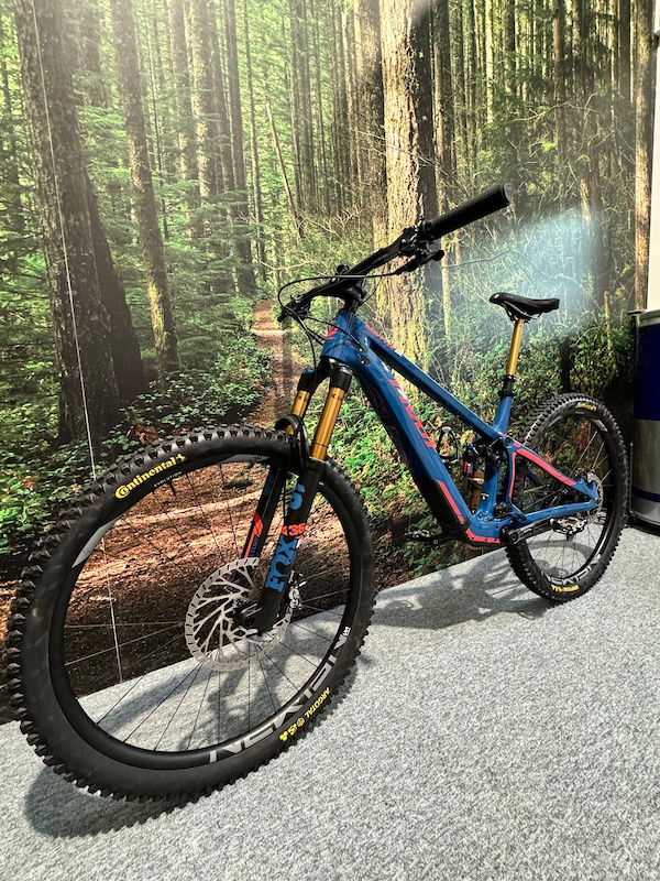 2024 Pivot Shuttle SL XTR For Sale
